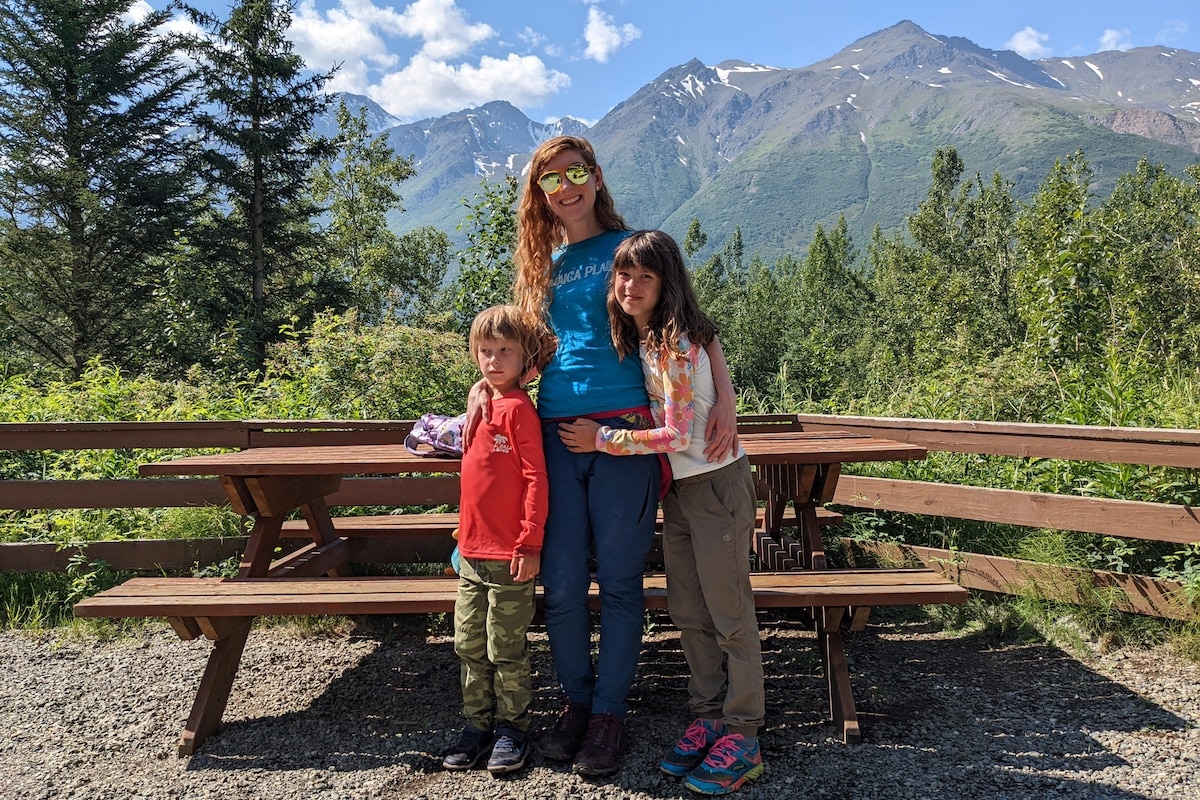 Top 10 Easiest Hikes In Anchorage Alaska For The Family